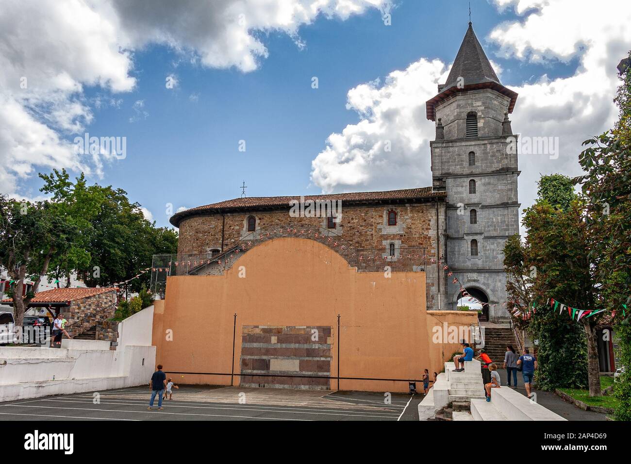 Basque ball hi-res stock photography and images - Alamy