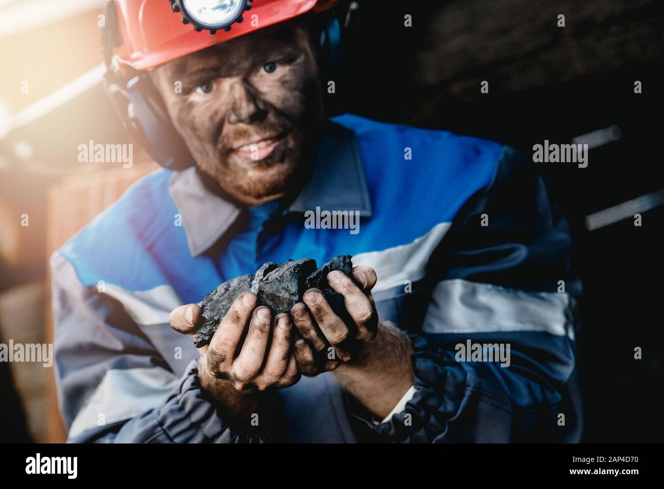 Africa mine hardhat hi-res stock photography and images - Alamy