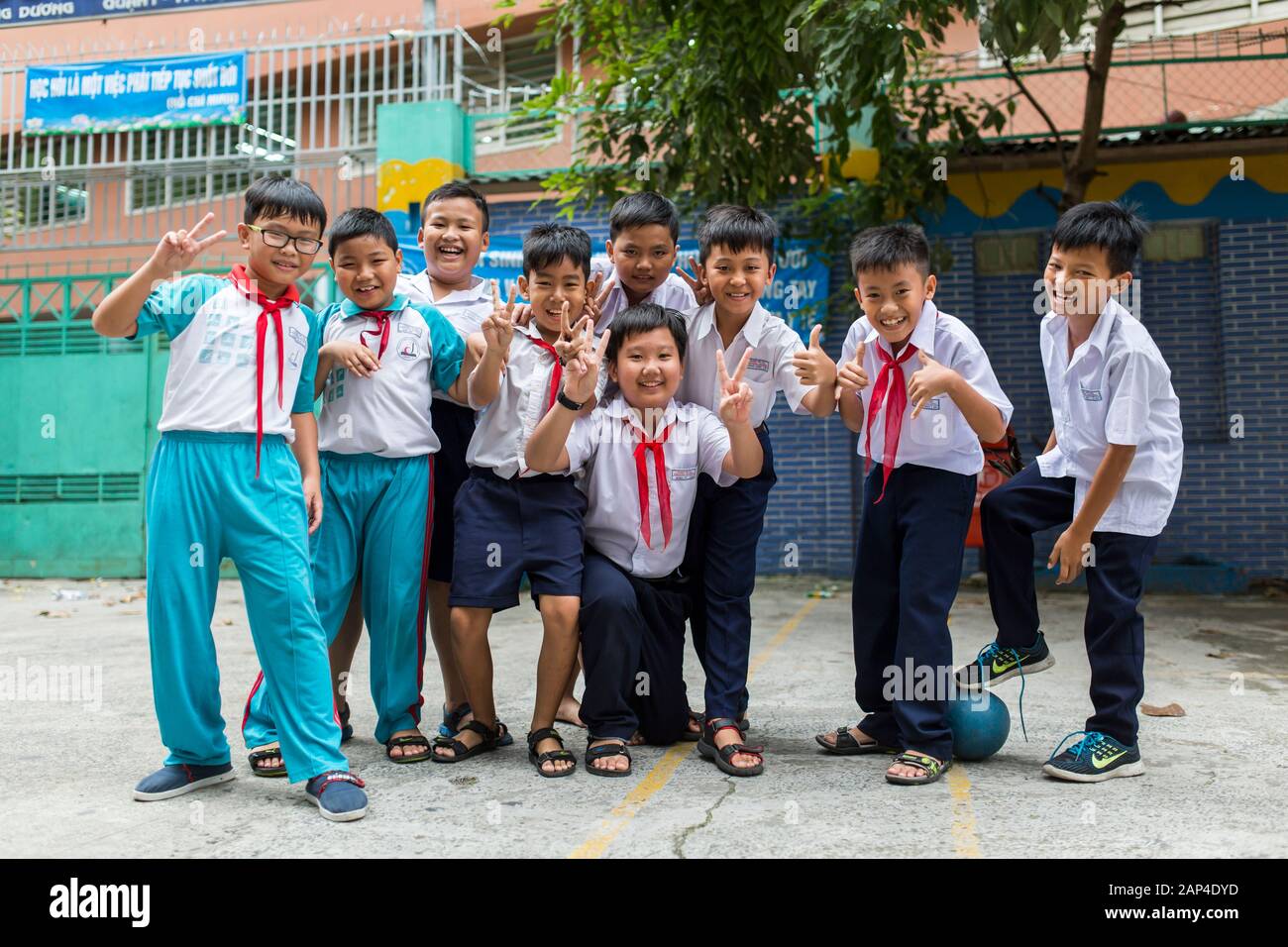 Vietnamese in school uniform hi-res stock photography and images - Alamy