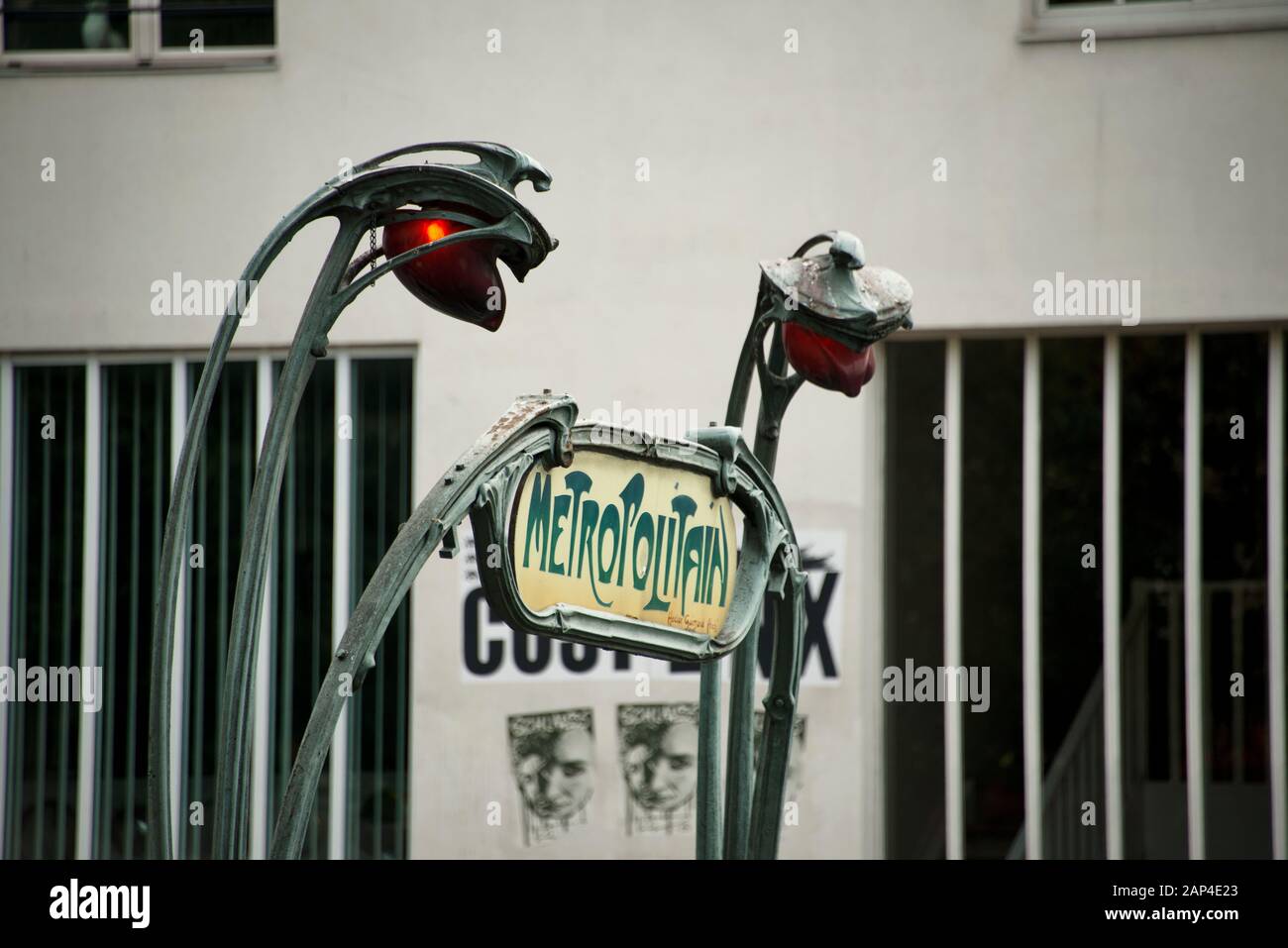 Paris metro station entrance sign hi-res stock photography and images ...