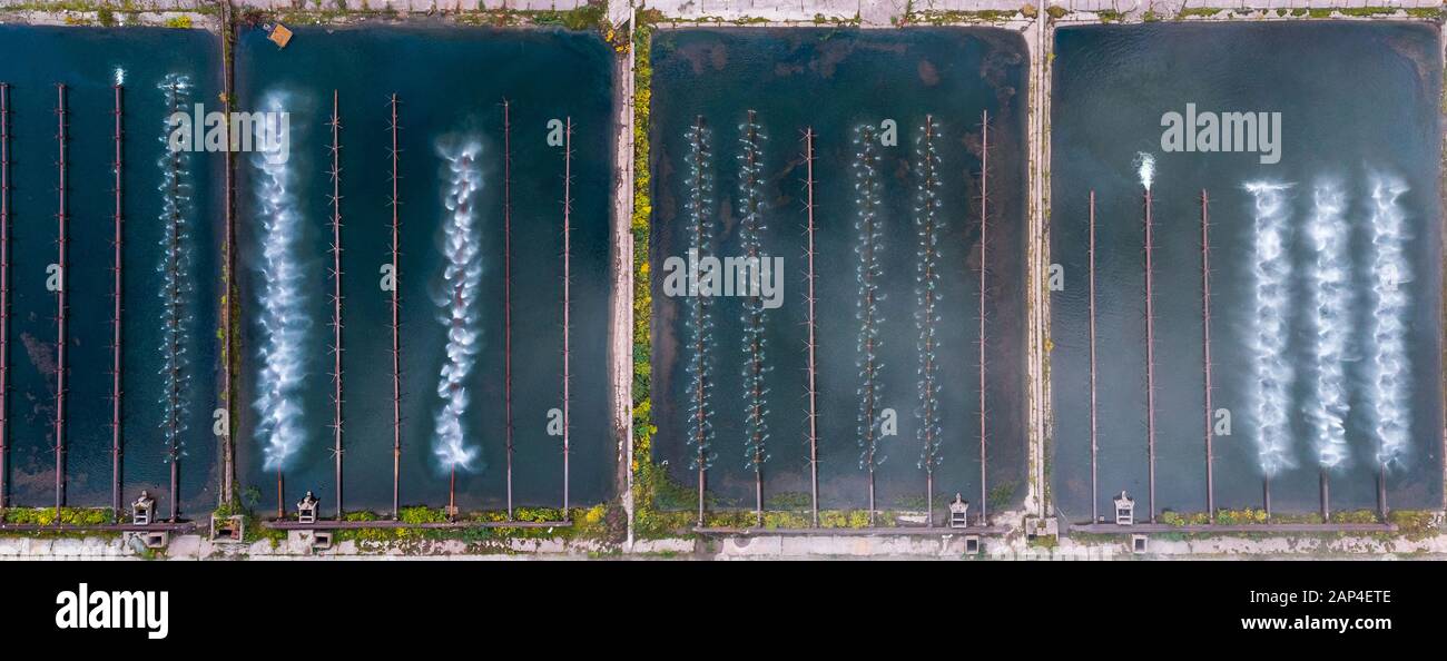 Pond cooler sprinkler system for condensation steam of water thermal ...