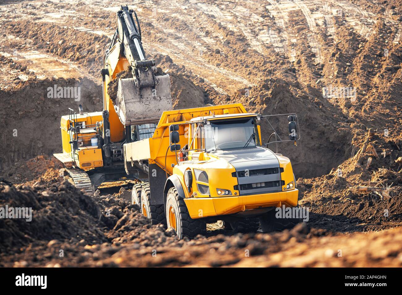 Open cast mine tipper hi-res stock photography and images - Alamy