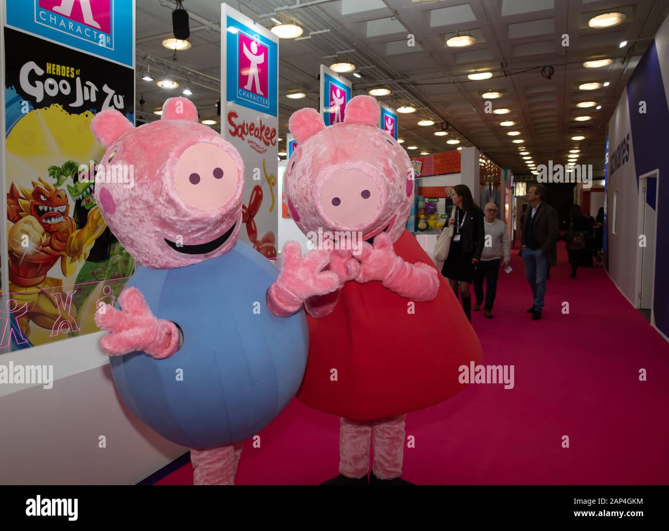 Peppa pig characters hi-res stock photography and images - Alamy