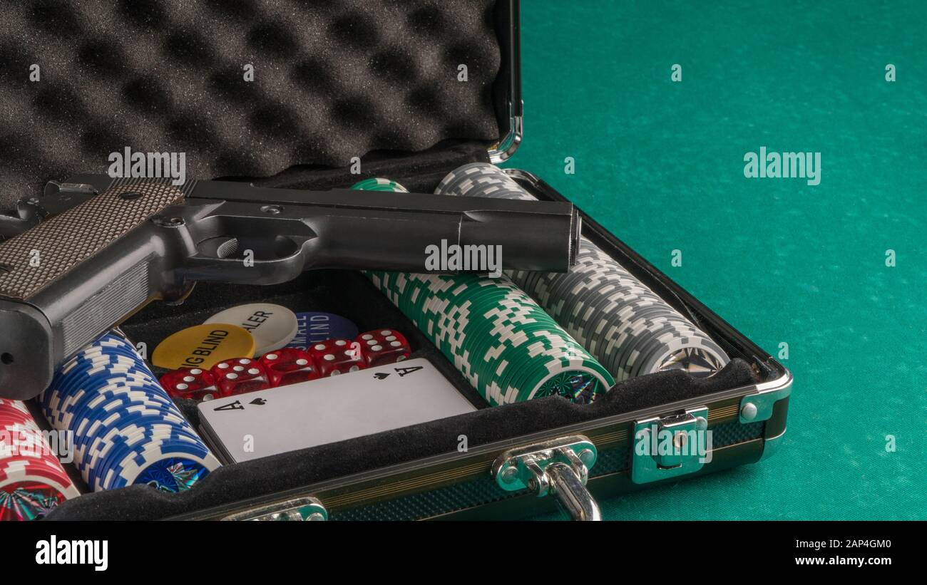Poker set hi-res stock photography and images - Alamy
