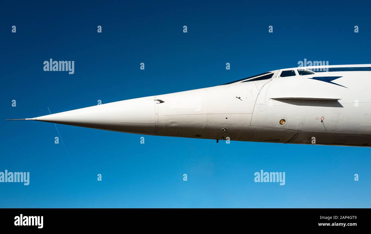 Cockpit concorde supersonic passenger aircraft hi-res stock photography ...