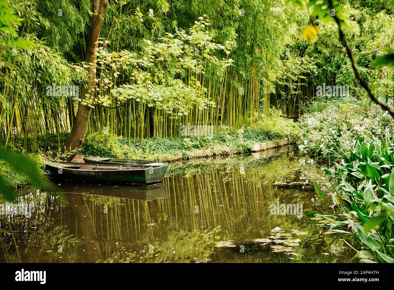 Monet and his boat hi-res stock photography and images - Alamy