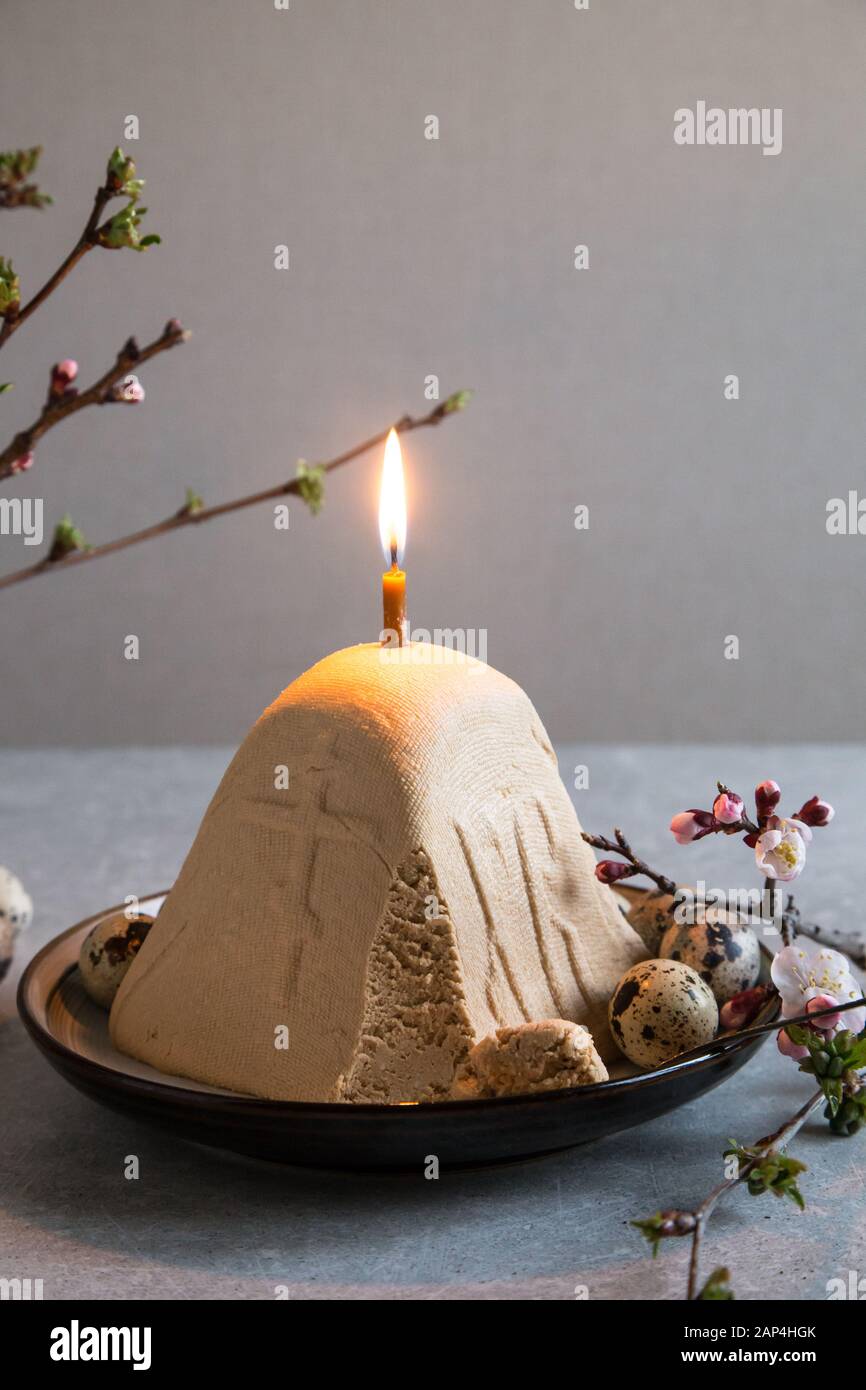 Paskha and kulich, Traditional Orthodox Easter Quark Dessert Curd ...