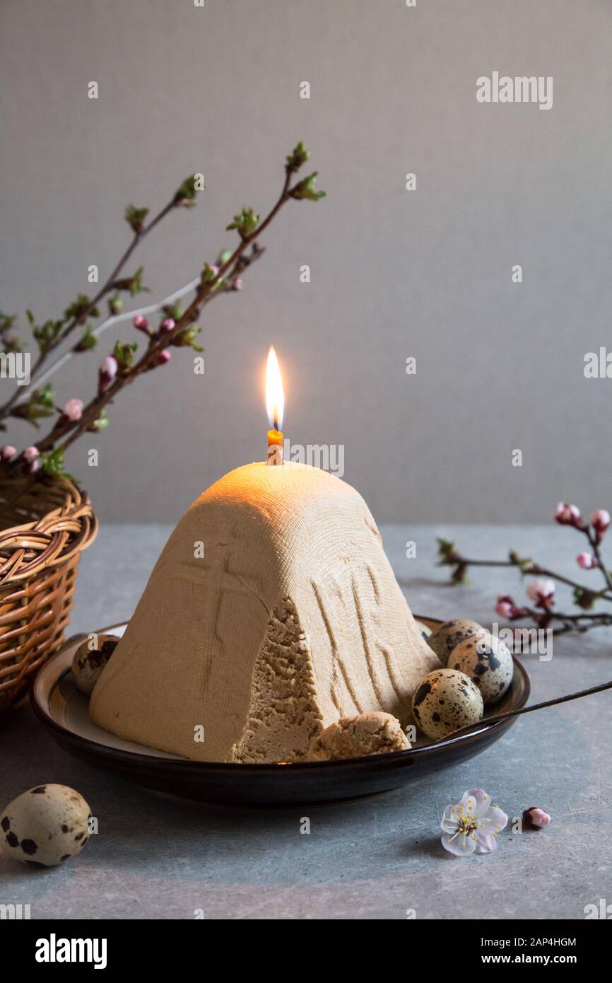 Paskha and kulich, Traditional Orthodox Easter Quark Dessert Curd ...