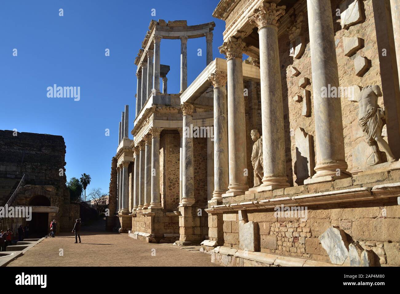 Roman empire statues hi-res stock photography and images - Alamy