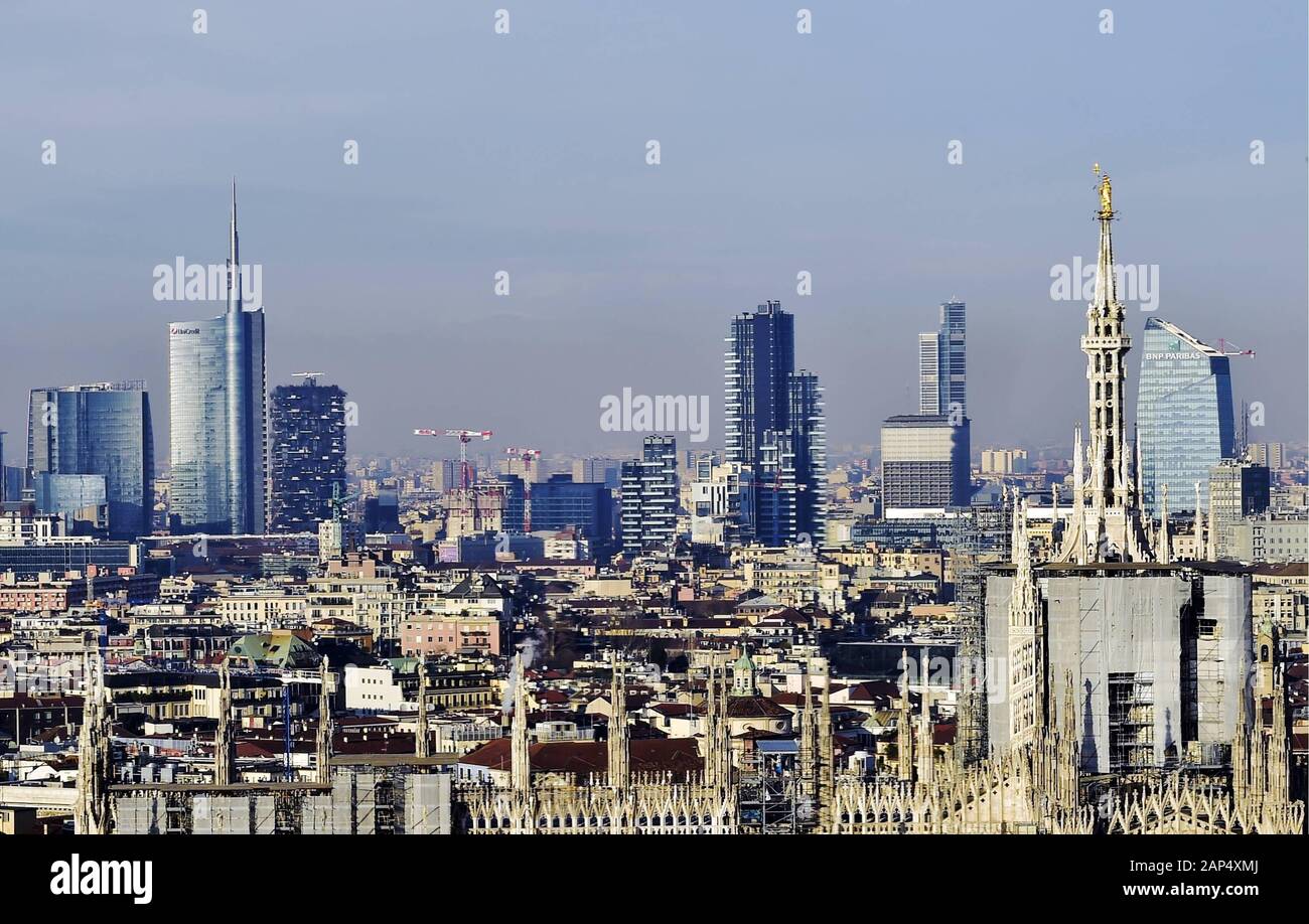 Torre solaria hi-res stock photography and images - Alamy