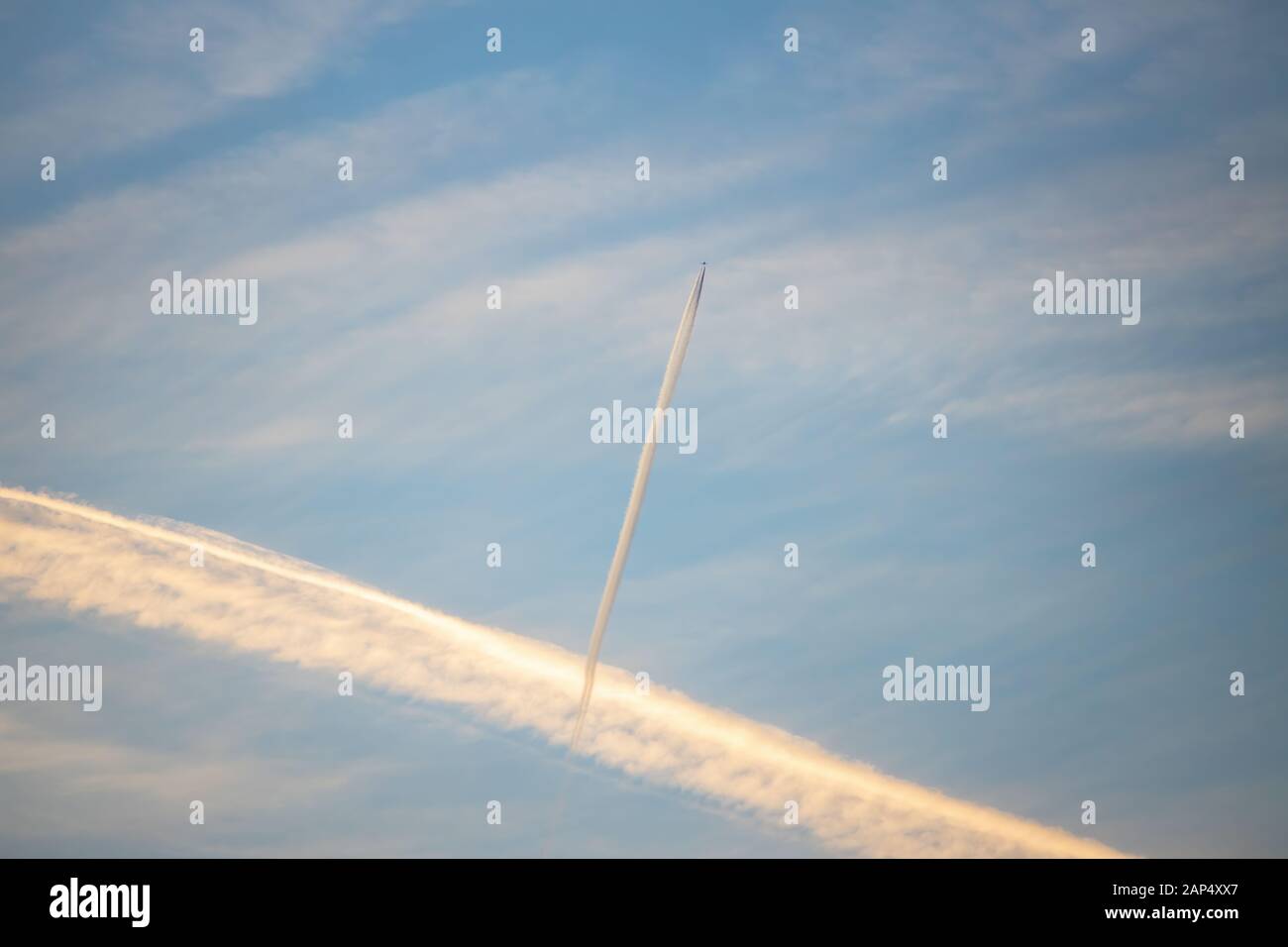 Condensation strip hi-res stock photography and images - Alamy