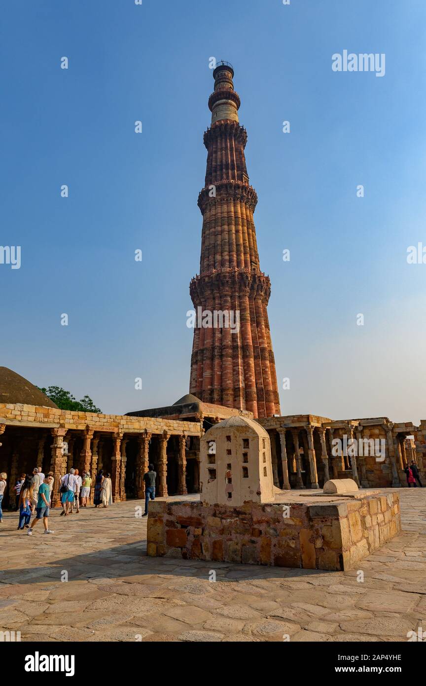 Qutub Minar Complex Columns At Qutb Minar Complex New Delhi India