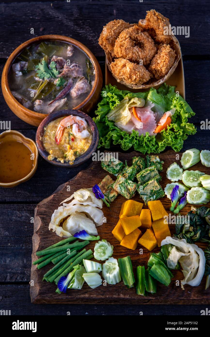 Set manu for dining with family, friends or lovers, Thai Traditional ...