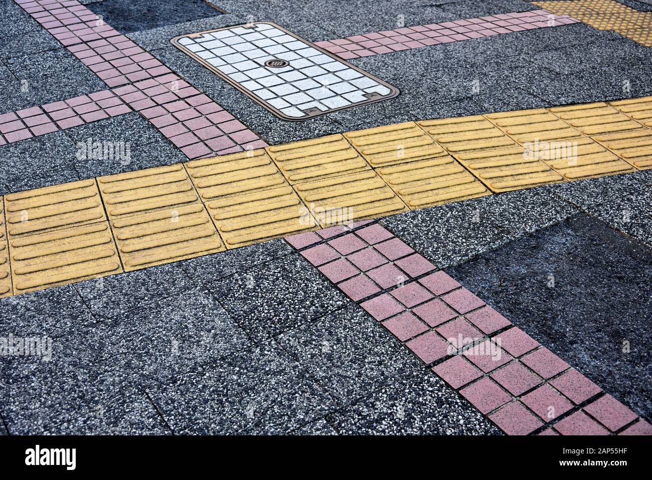 pavement markings and grids Japan Stock Photo - Alamy