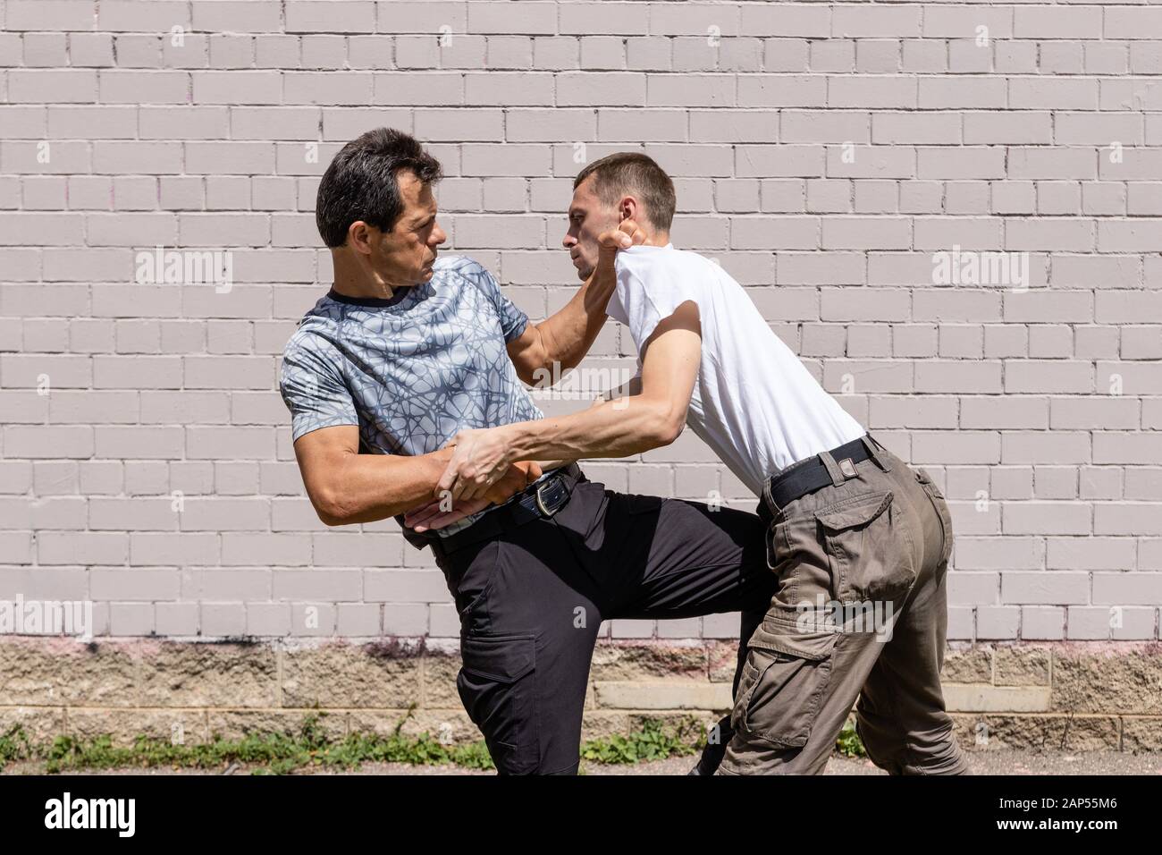 Knee strikes hi-res stock photography and images - Alamy