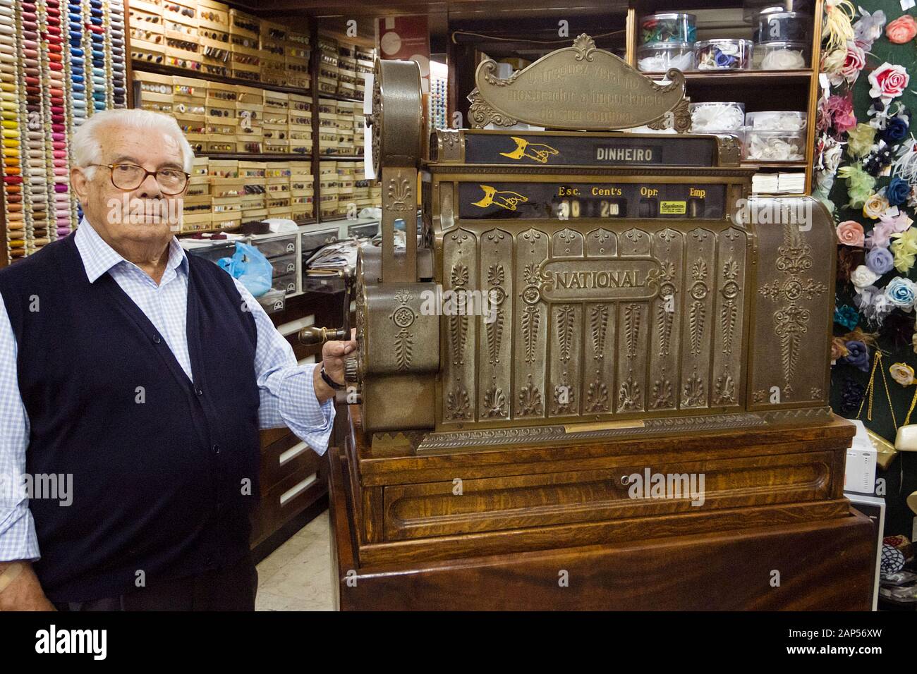 Haberdashery lisbon hi-res stock photography and images - Alamy