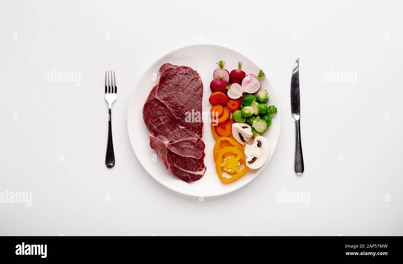 Protein food group meat hi-res stock photography and images - Alamy