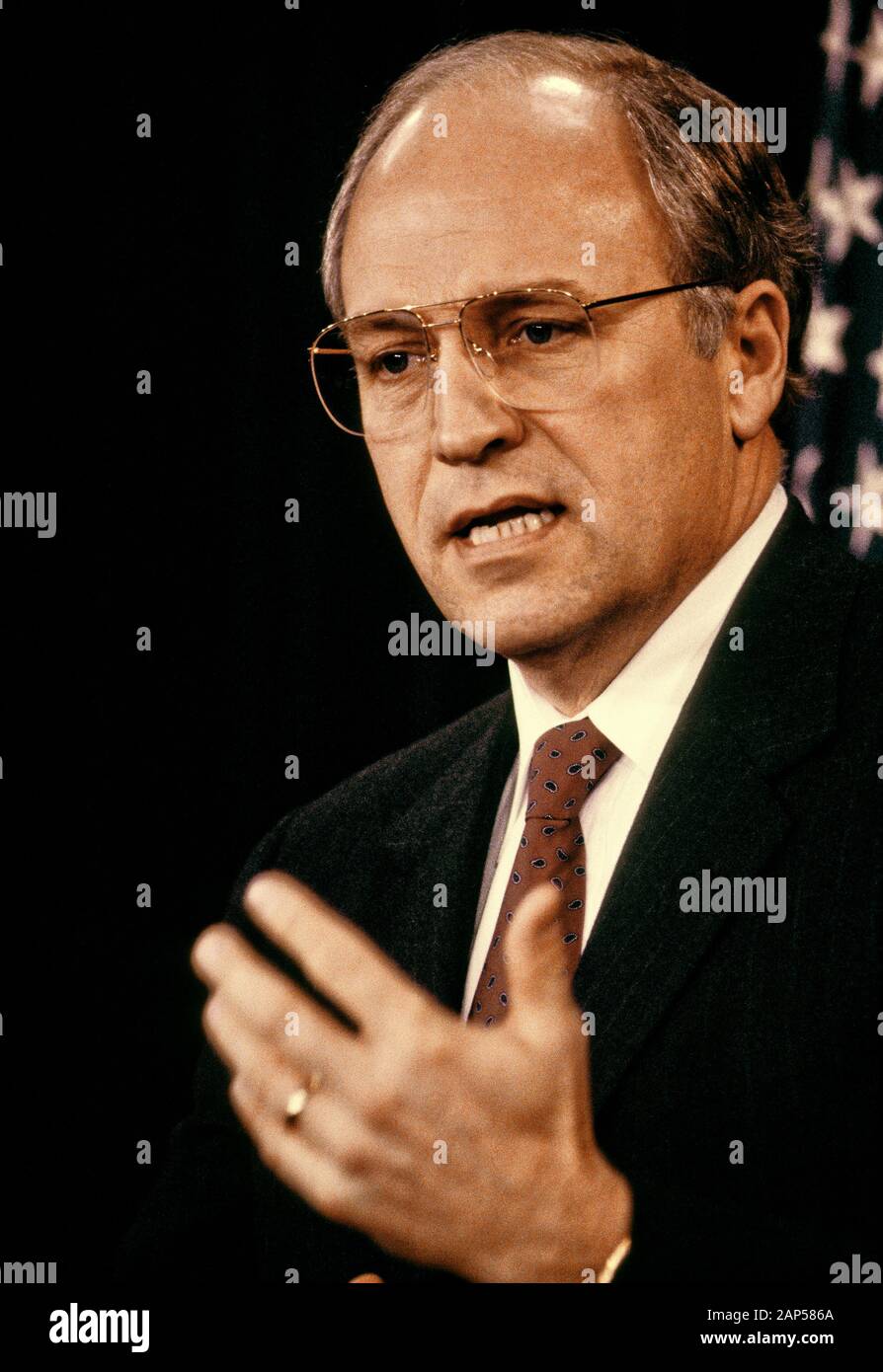 Secretary of defense cheney hi-res stock photography and images - Alamy
