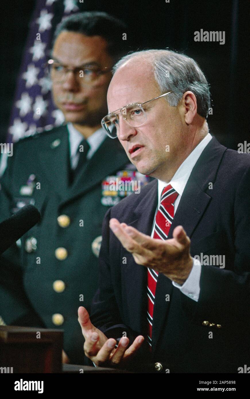 Cheney and powell hi-res stock photography and images - Alamy