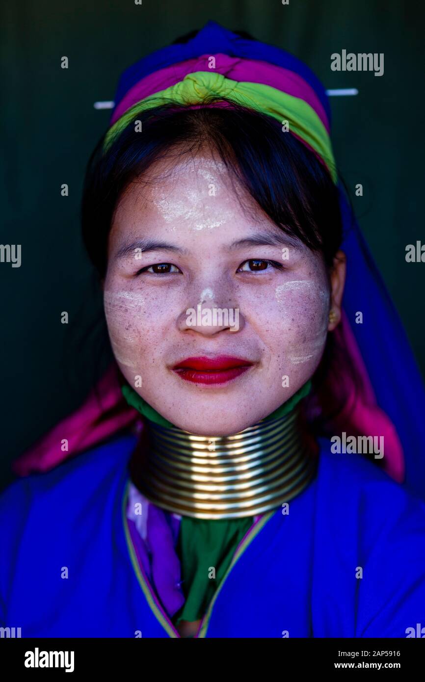 Long neck woman hi-res stock photography and images - Alamy