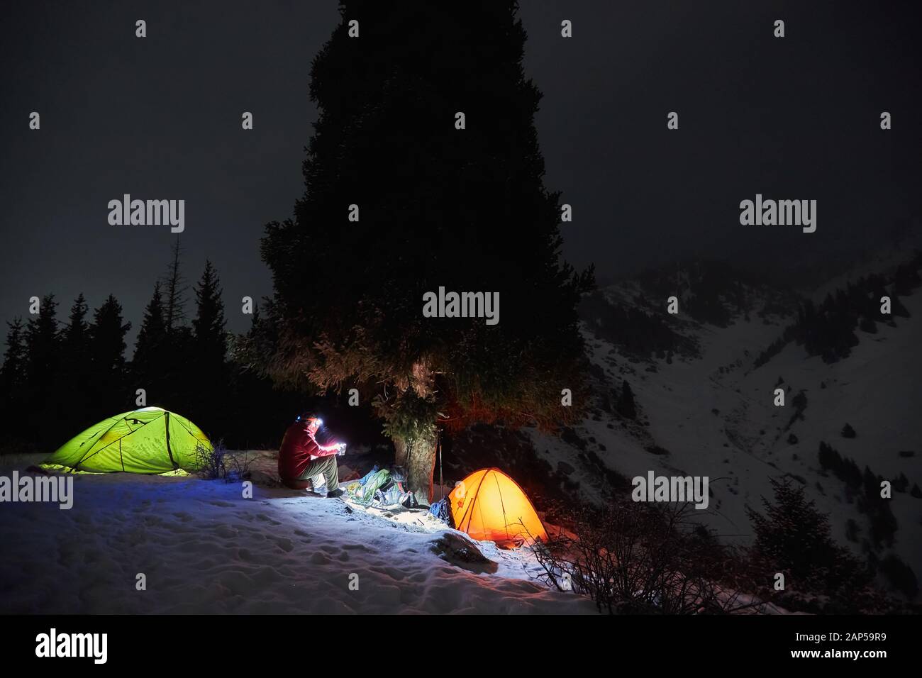 Tents at night hi-res stock photography and images - Alamy