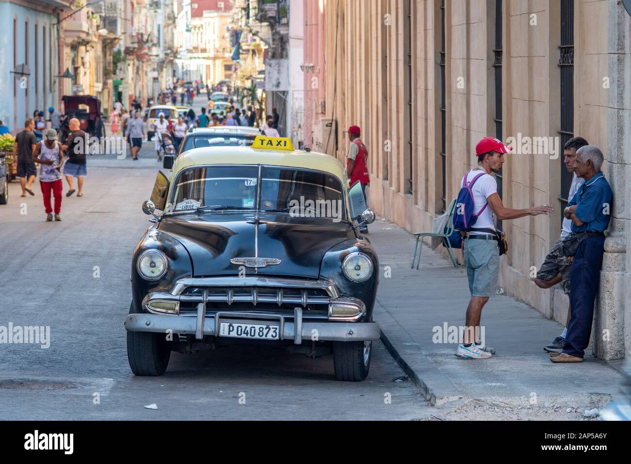 Classic car taxi hi-res stock photography and images - Alamy