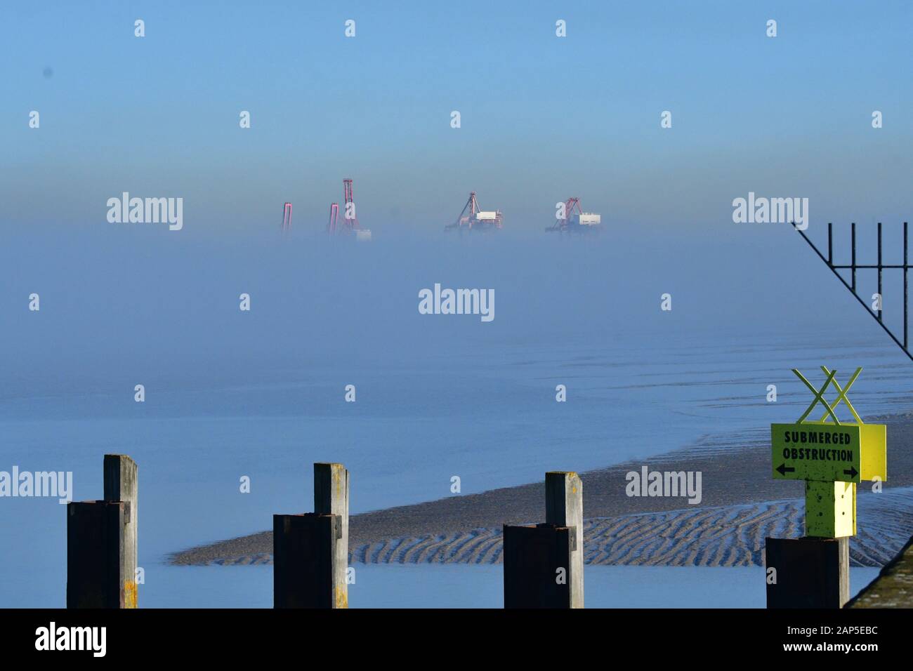 Bristol. 21st Jan 2020. UK Weather. Thick Coastal fog arrived very ...