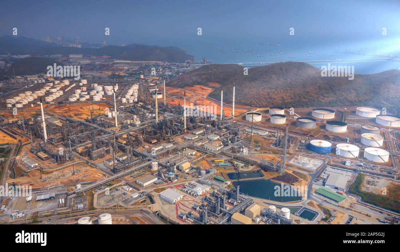 Industry Refinery zone Stock Photo - Alamy