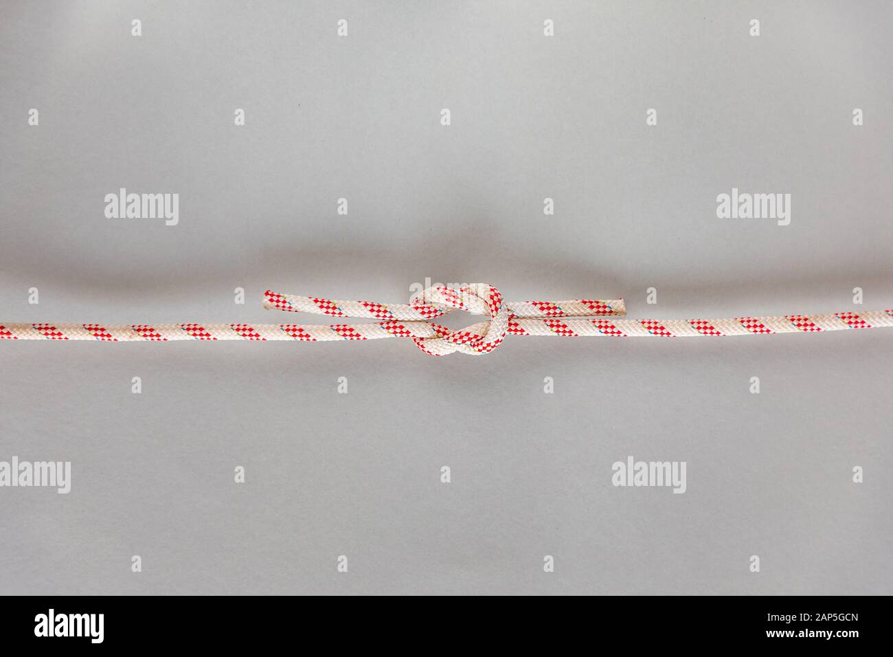 Square knot hi-res stock photography and images - Alamy