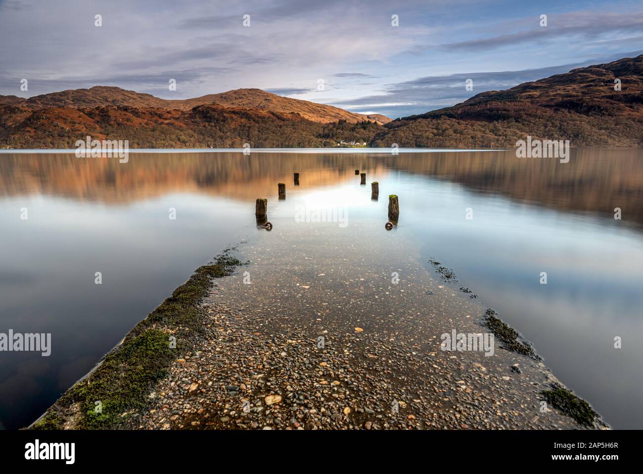Jetty loch lomond hi-res stock photography and images - Alamy