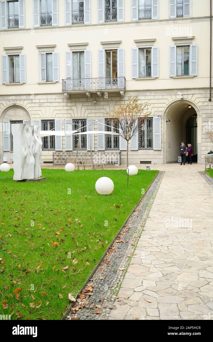 Garden, of the building where Alessandro Manzoni lived and died, city ...