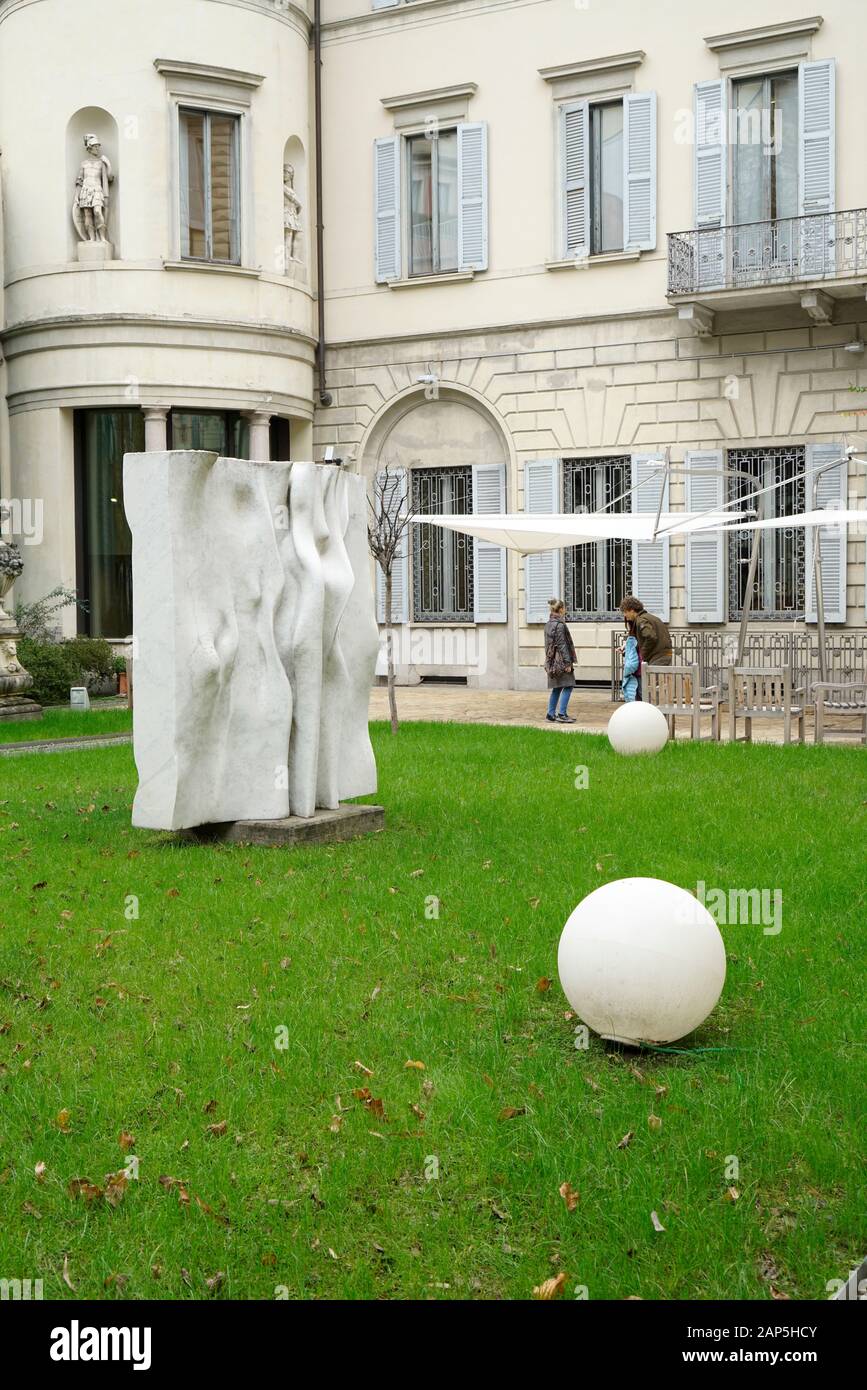 Garden, of the building where Alessandro Manzoni lived and died, city ...