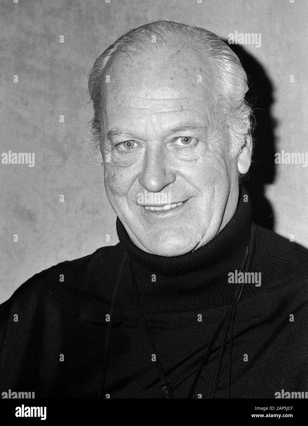 Curd Jürgens, deutsch österreichischer Bühnen- und Filmschauspieler, in ...