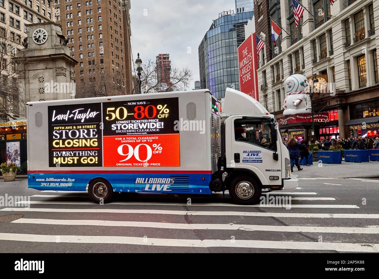 Box truck advertising hi-res stock photography and images - Alamy
