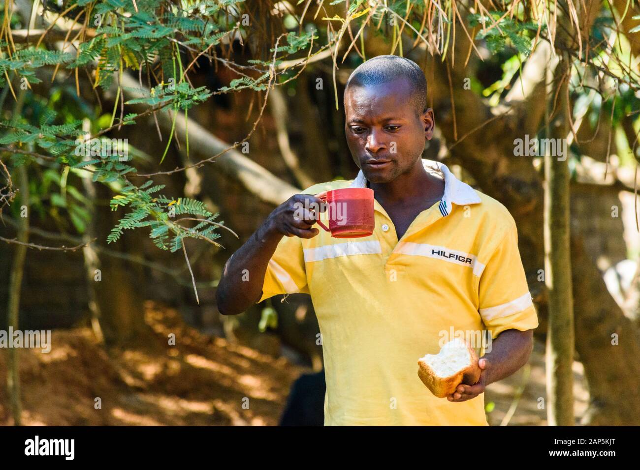 Chunk of bread hi-res stock photography and images - Alamy