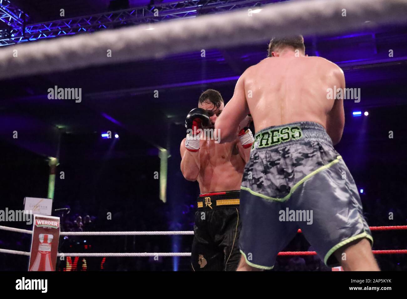 Boxkampf Roman Fress gegen Matteo Rondena German International ...