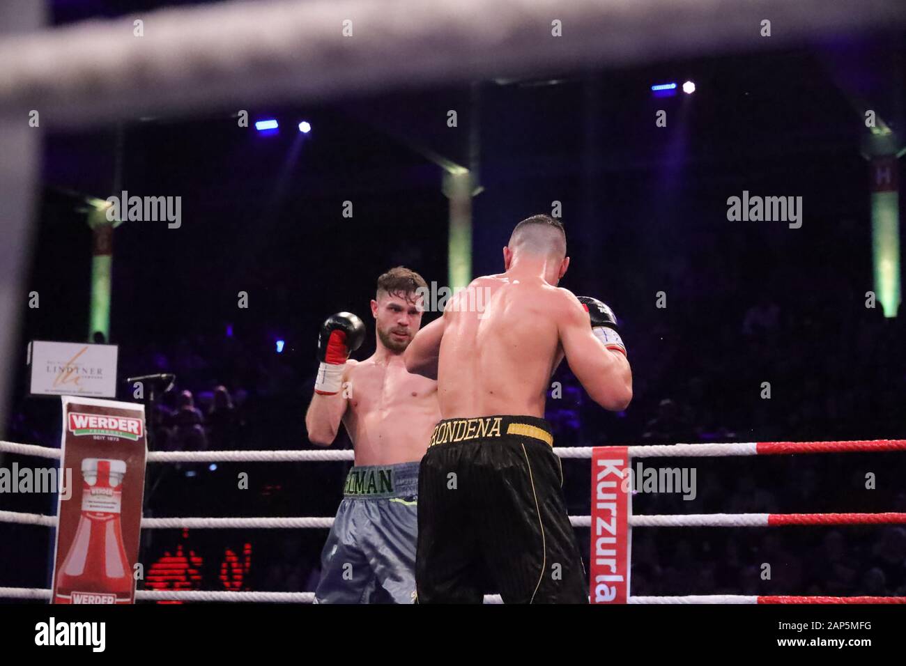 Boxkampf Roman Fress gegen Matteo Rondena German International ...
