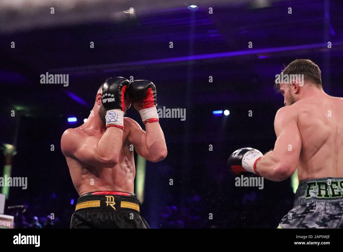 Boxkampf Roman Fress gegen Matteo Rondena German International ...