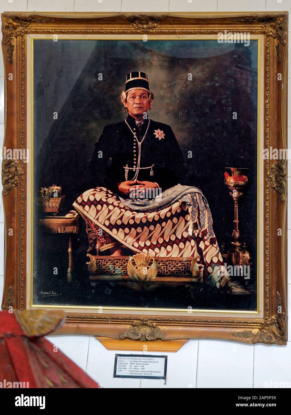 Sri Sultan Hamengku Buwono X portrait, Imperial Palace, Yogyakarta ...