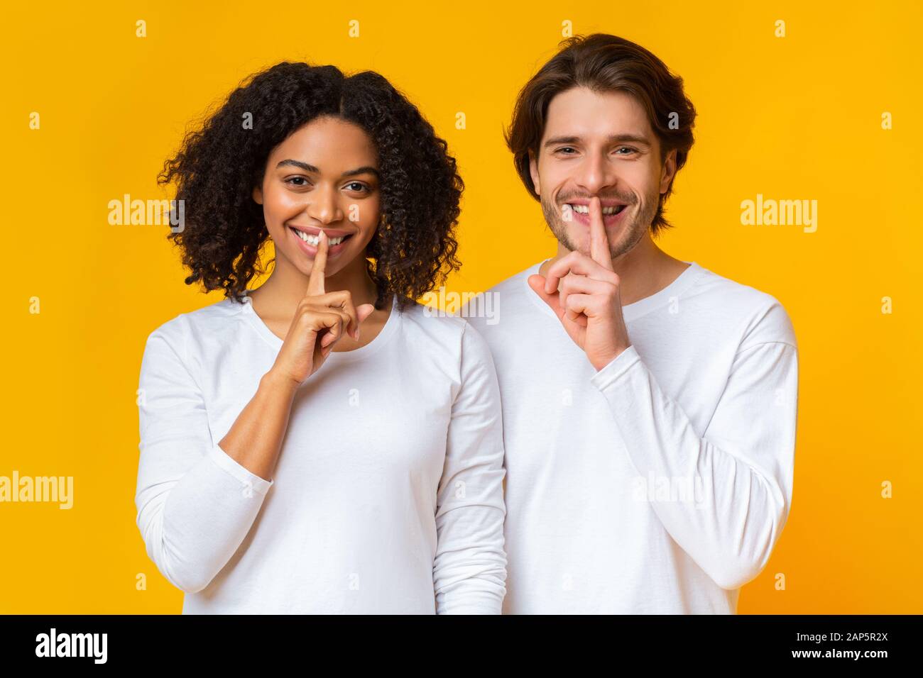 Making silence gesture hi-res stock photography and images - Alamy