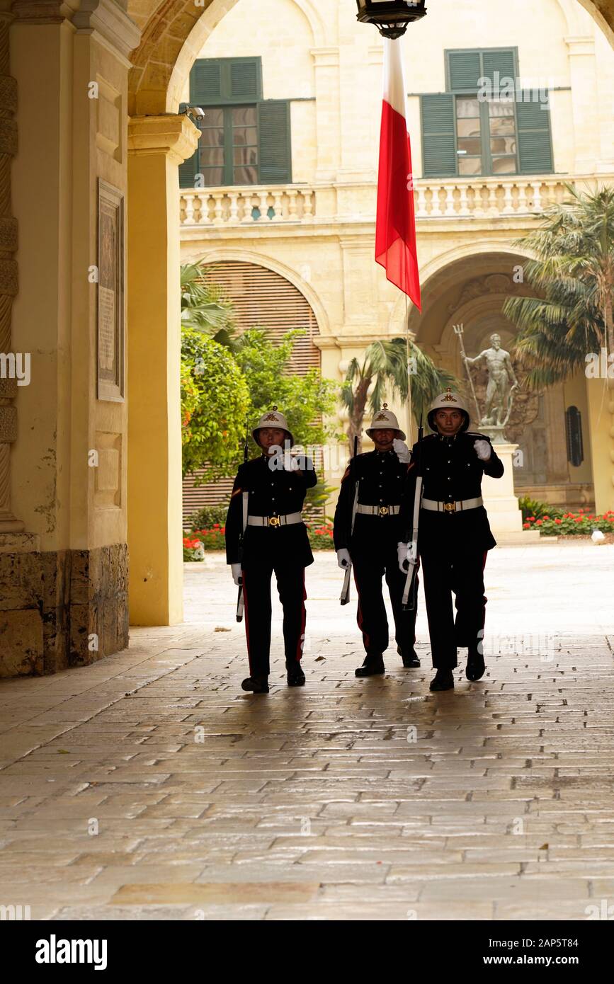 Guards at the Presidential Palace during the change of Guards, La ...