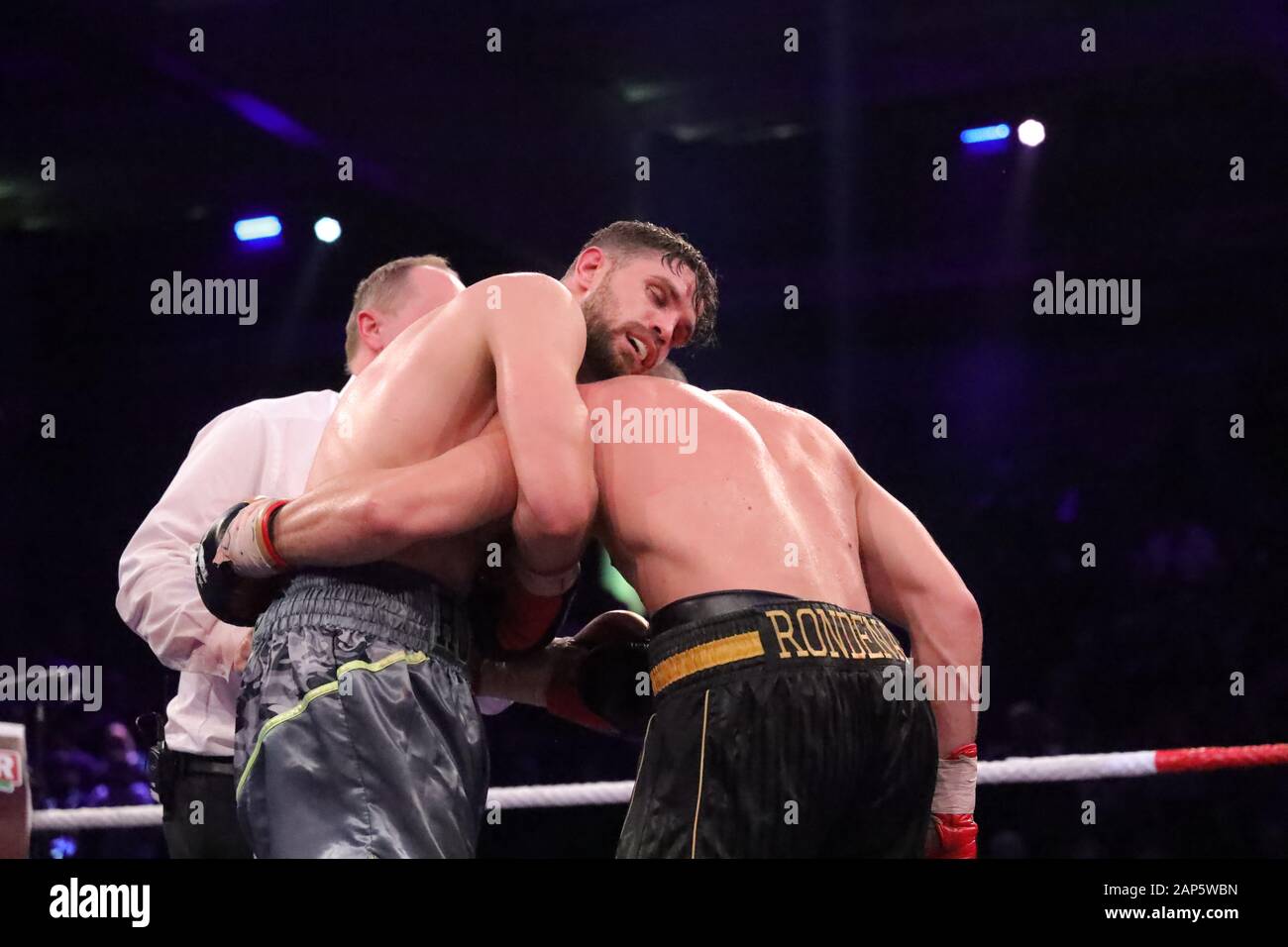 Boxkampf Roman Fress gegen Matteo Rondena German International ...