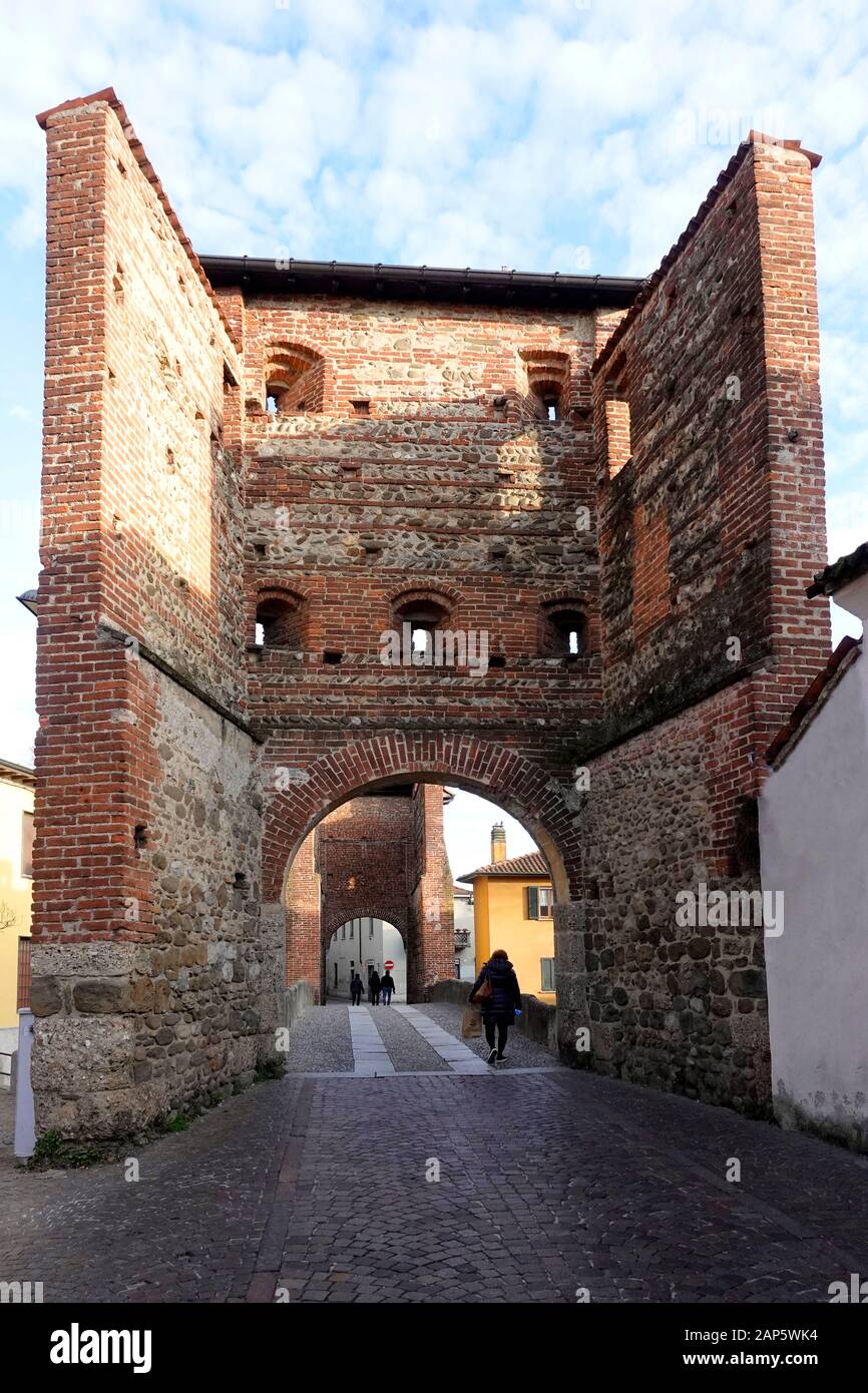 Ponte di San Rocco bridge, 14th century, Vimercate, Lombardy, Italy ...