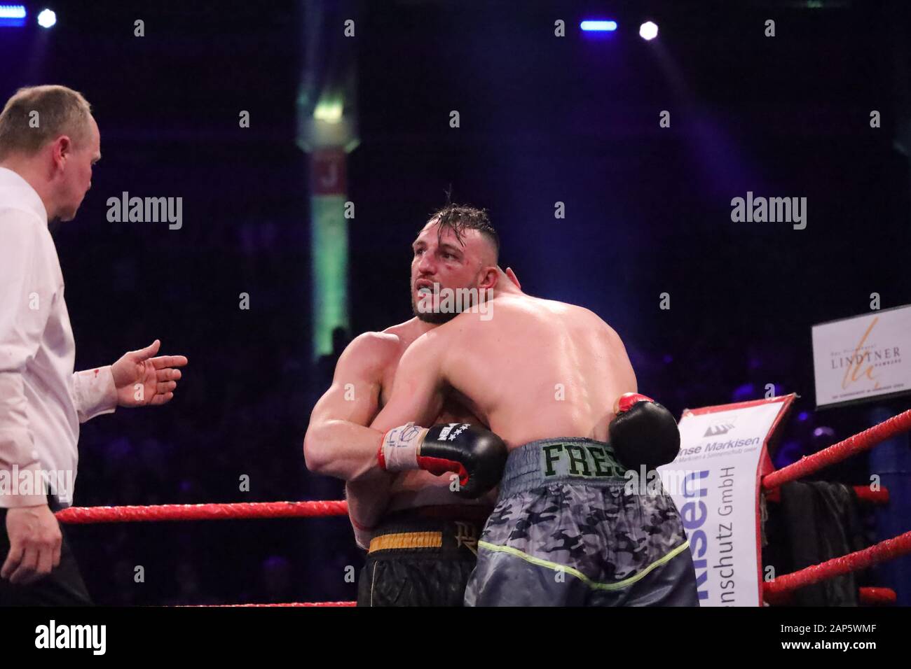 Matteo rondena hi-res stock photography and images - Alamy