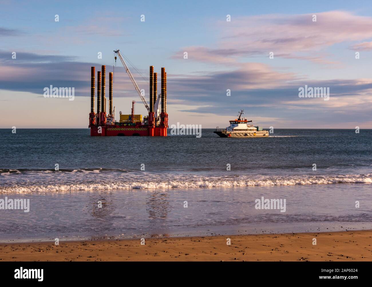 Wavewalker walking jack-up barge, seabed survey work for EDF energy ...