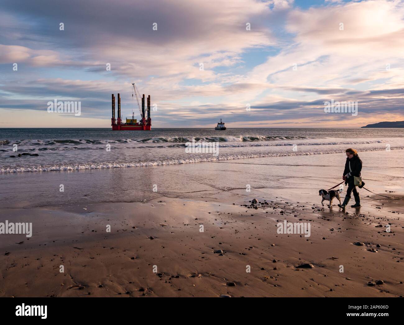 Wavewalker walking jack-up barge, seabed survey work for EDF energy ...