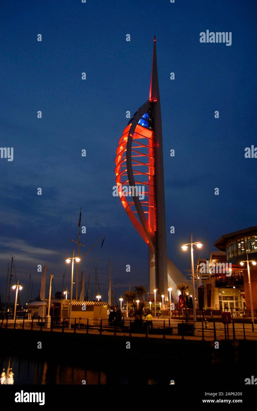 Red tower lights hi-res stock photography and images - Alamy