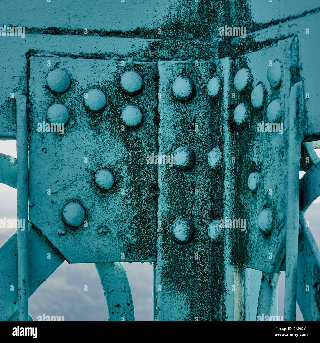 Riveted steel truss hi-res stock photography and images - Alamy