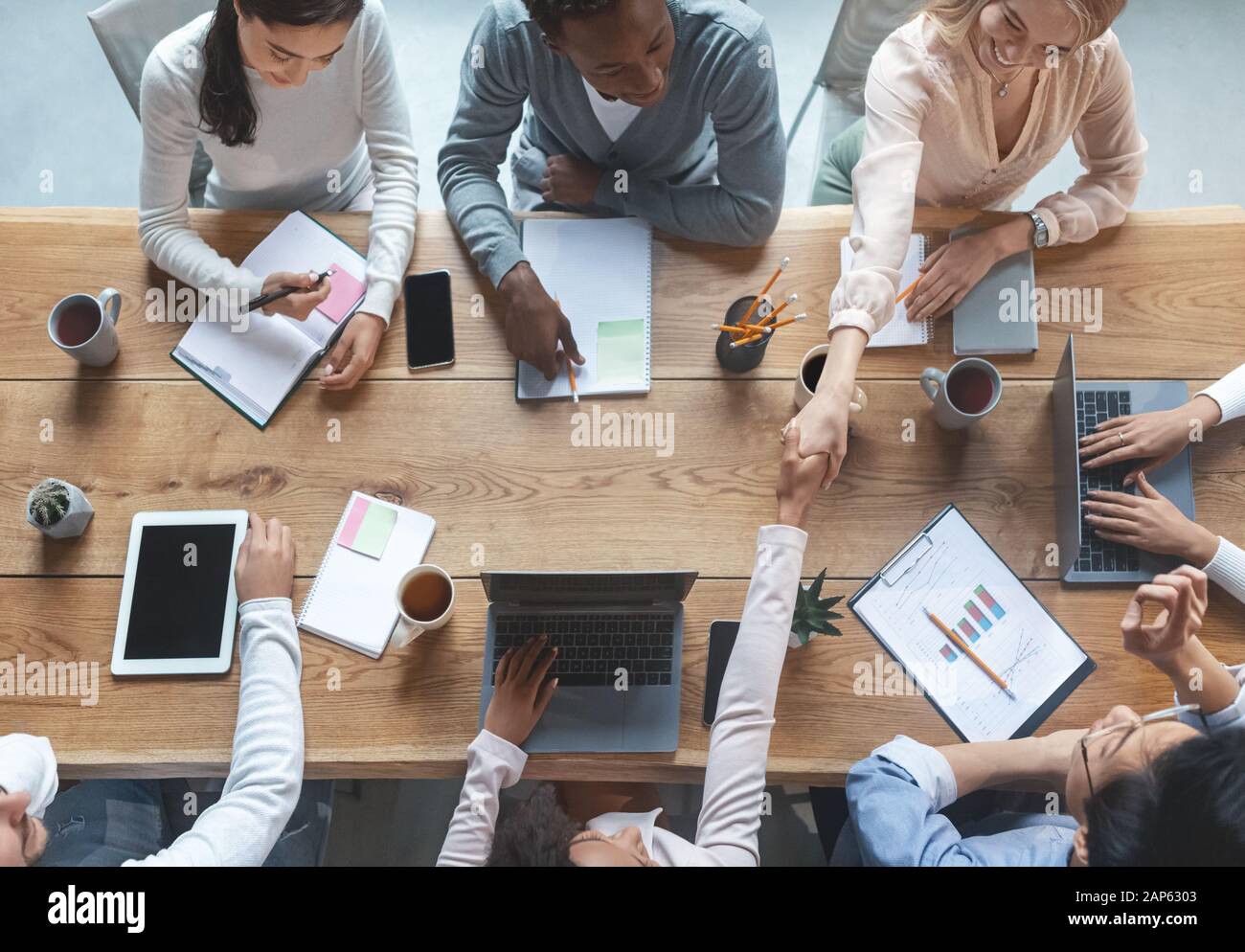 International creative management hi-res stock photography and images ...