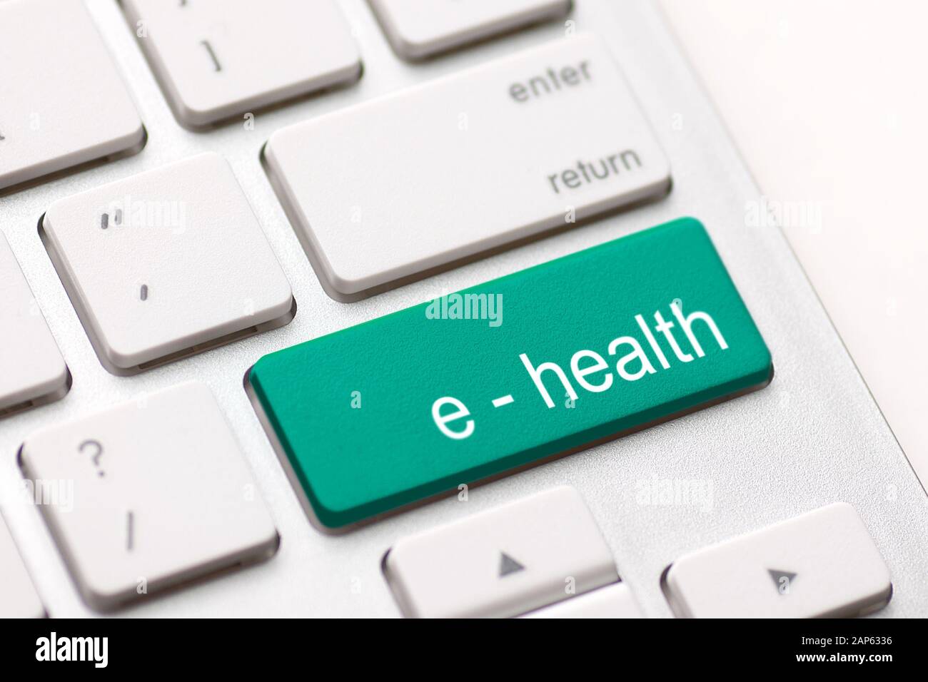 Patient health monitoring hi-res stock photography and images - Alamy